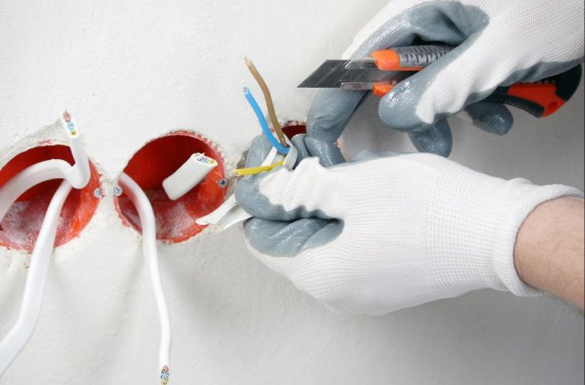 Installation électrique: apparente ou encastrée